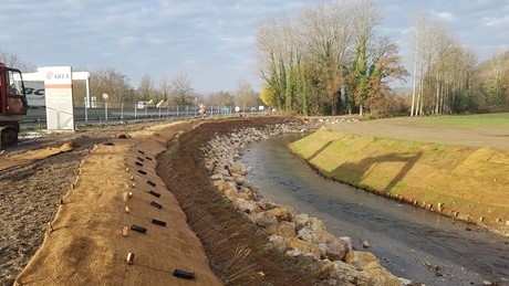 Renaturation et confortement des berges de la BOURBE (38) - Géco Ingénierie